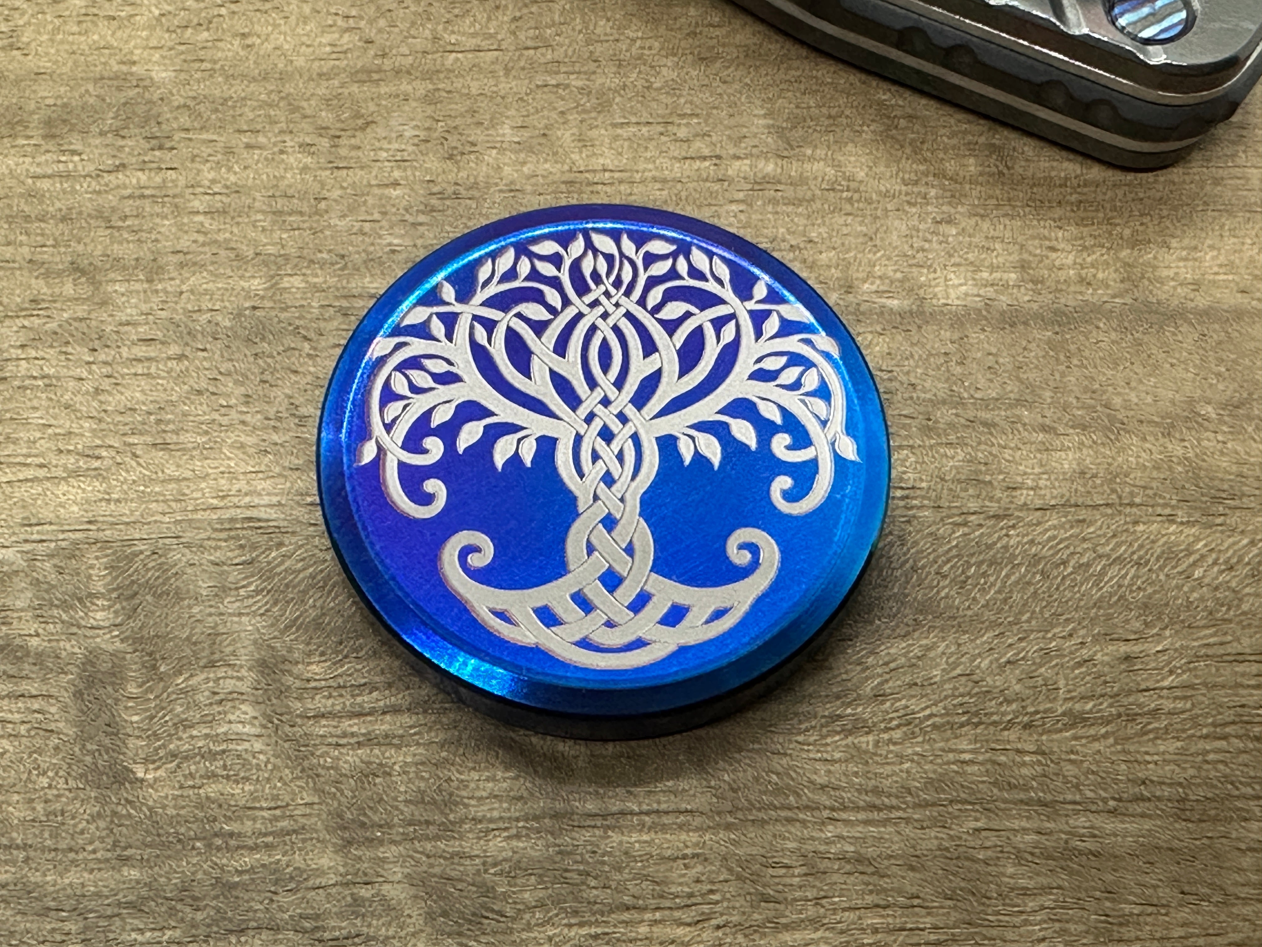 4 sizes Flamed TREE of LIFE / Celtic Cross Titanium Worry Coin – Metonboss